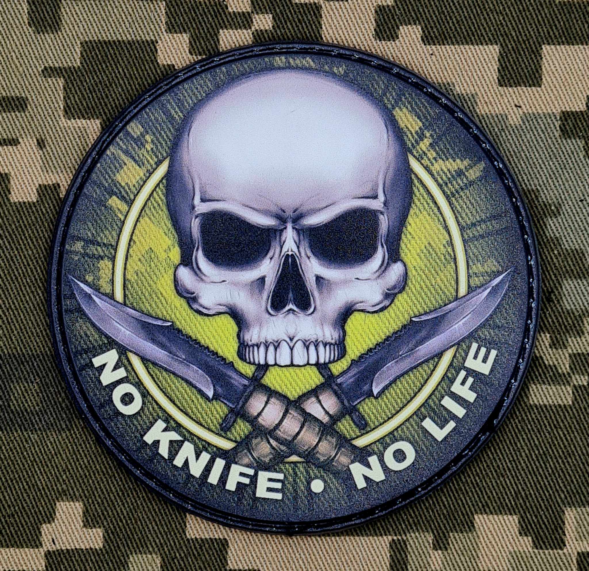 PVC шеврон no knife no life