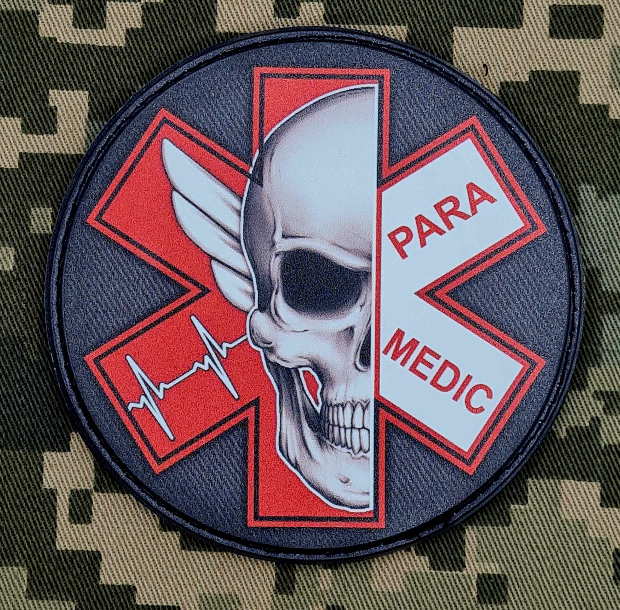 pvc шеврон Paramedic